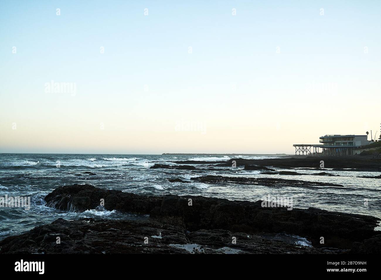 Rocky camps bay beach hi-res stock photography and images - Alamy