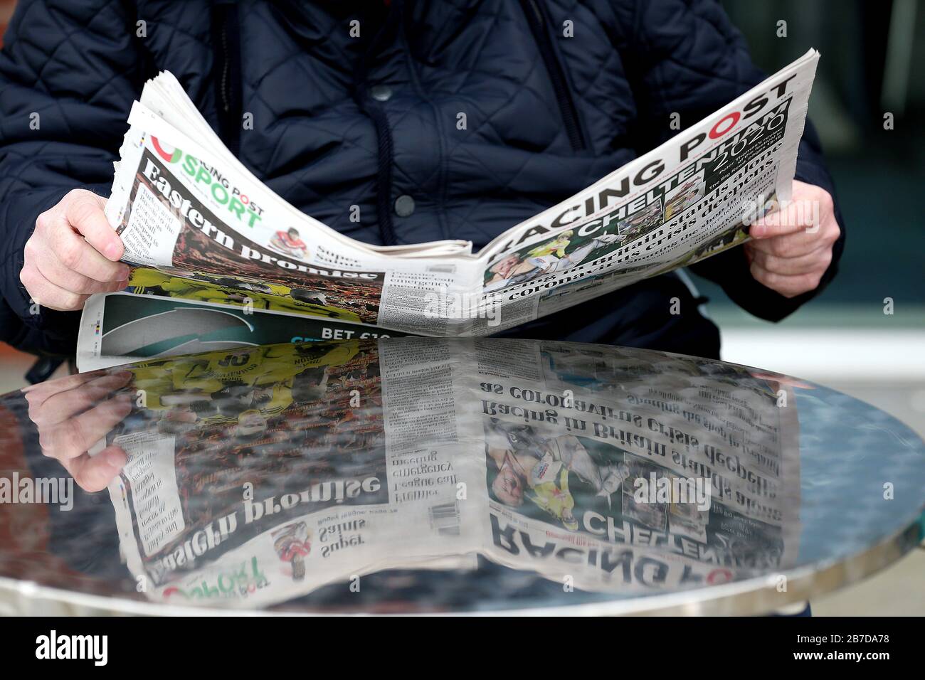 Newspaper market rasen racecourse hi-res stock photography and images ...