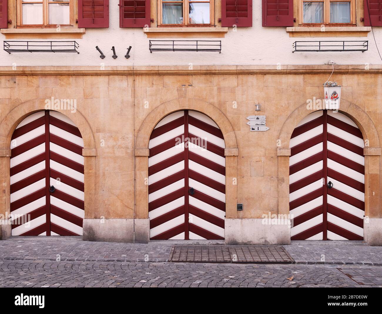Chevron shutters hi-res stock photography and images - Alamy