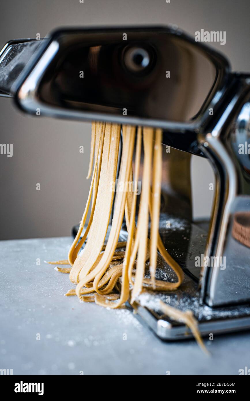 Machine plaster hi-res stock photography and images - Alamy
