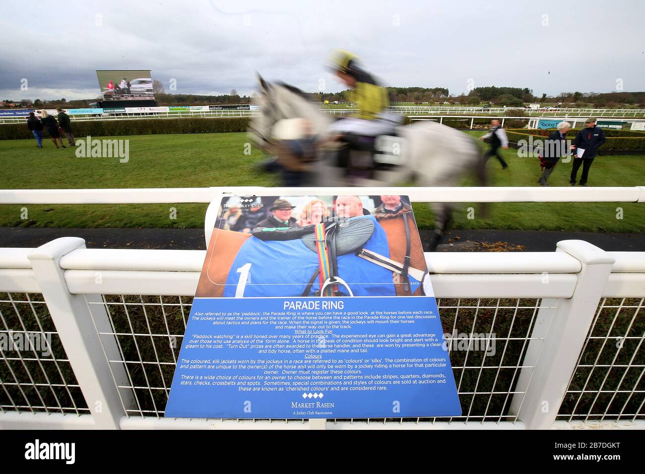 Market rasen racecourse sign hi-res stock photography and images - Alamy
