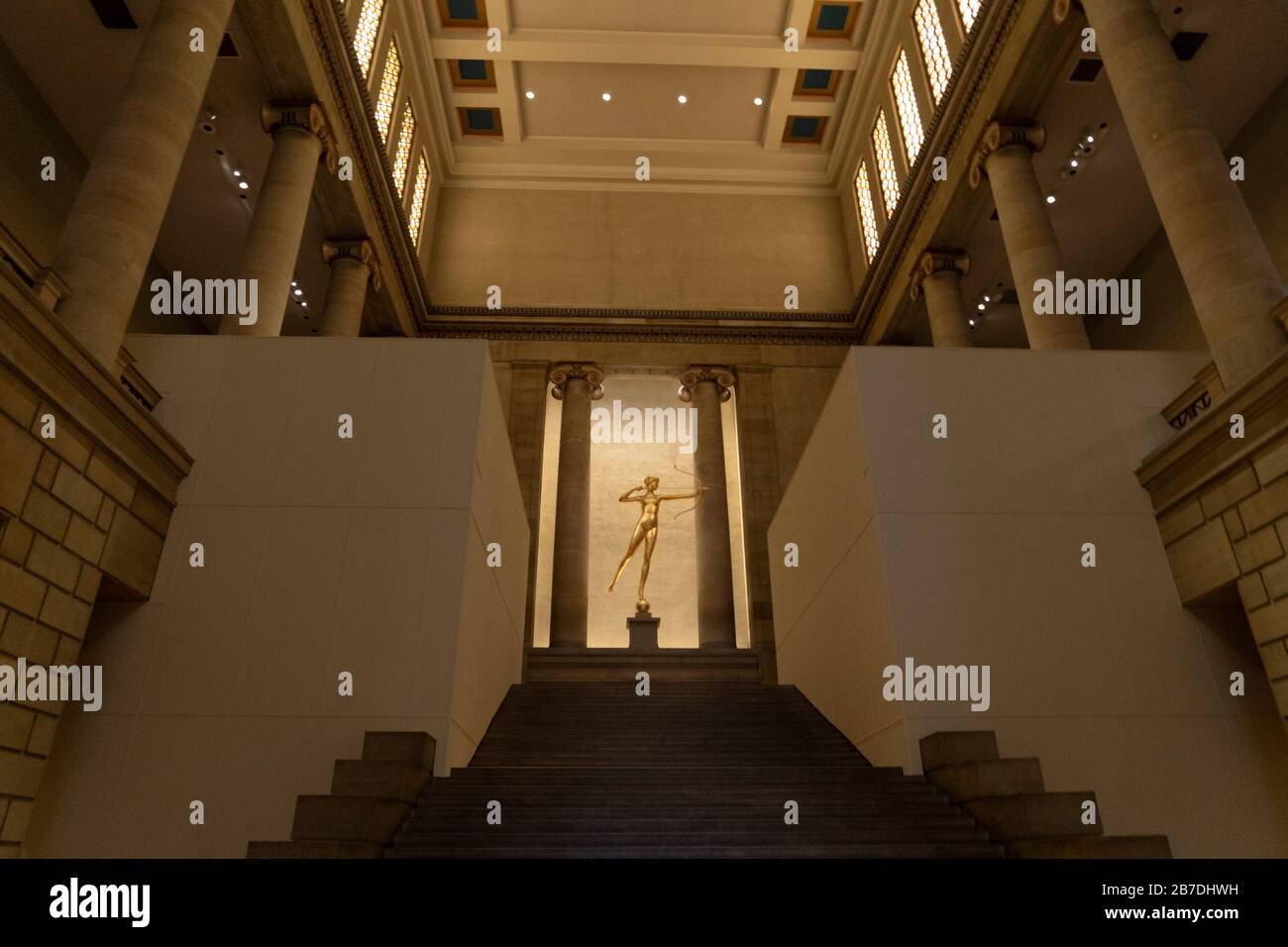 philadelpha museum of art view of golden archer statue Stock Photo - Alamy