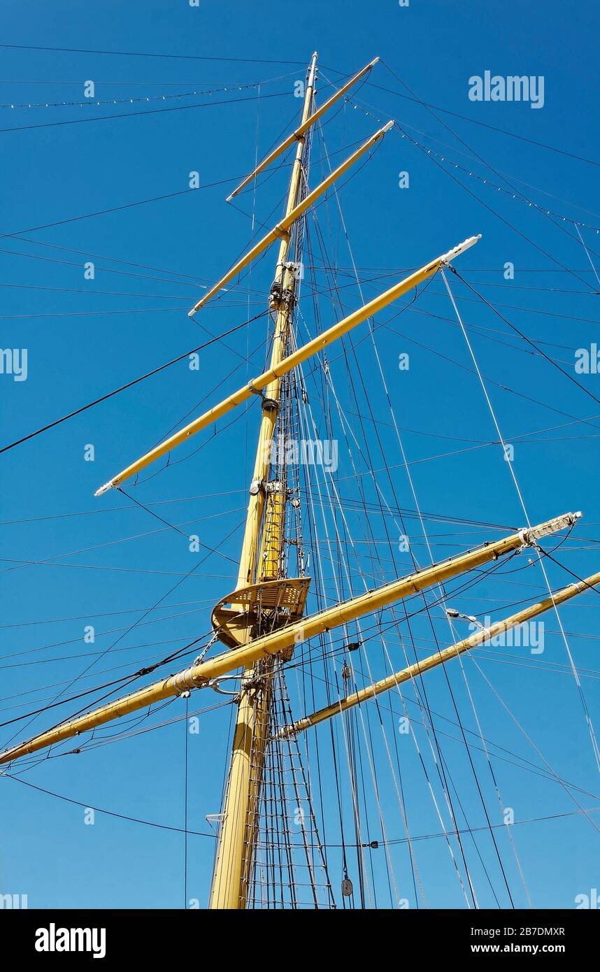 Frigate Mast High Resolution Stock Photography and Images - Alamy