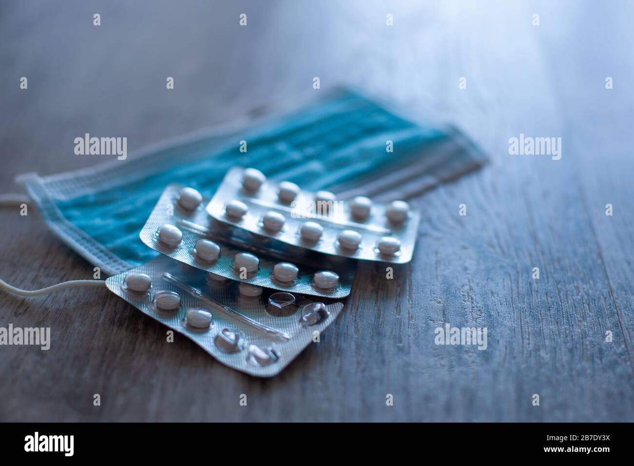 Pneumonia influenza hi-res stock photography and images - Alamy