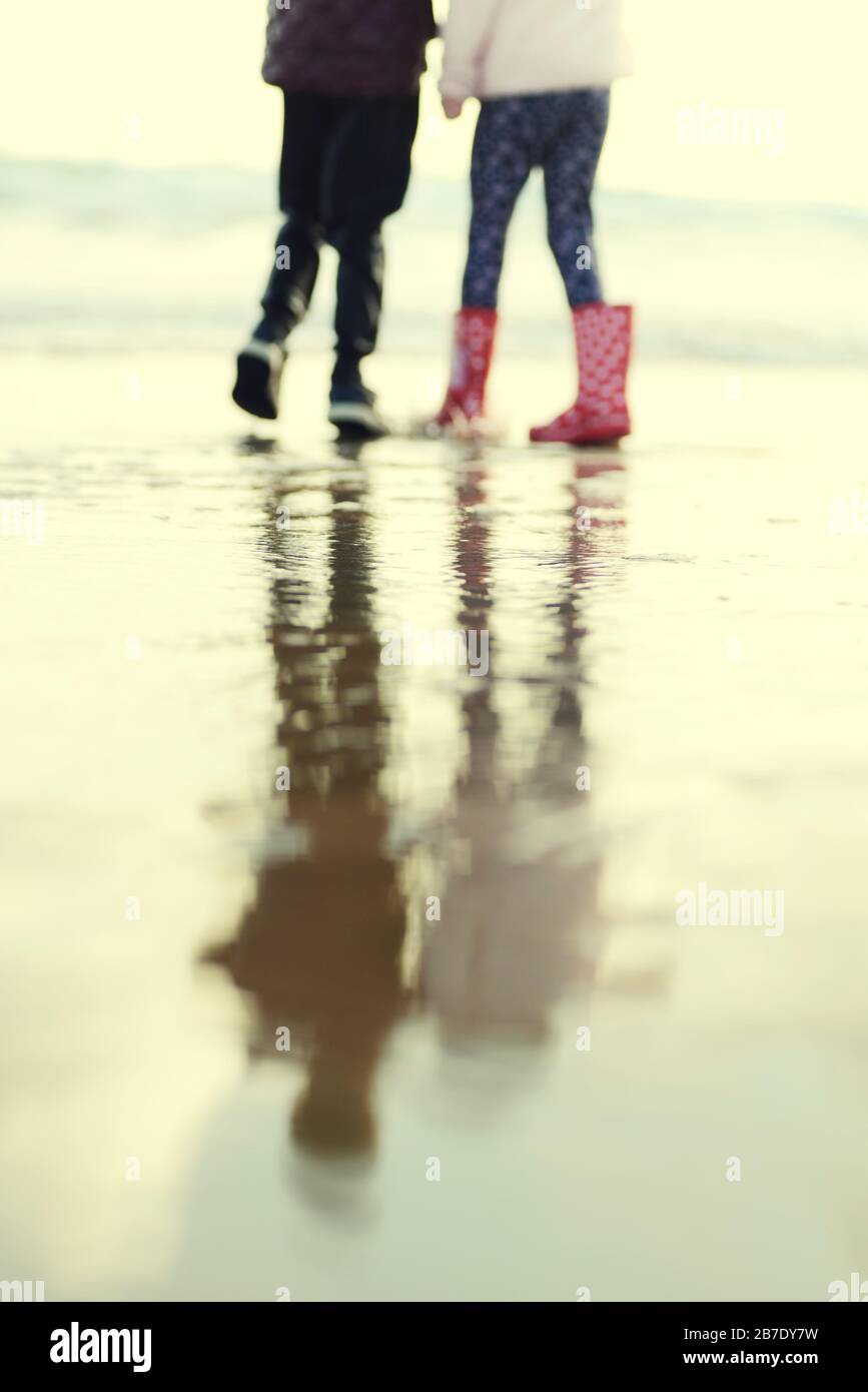 Female kids children water hi-res stock photography and images - Alamy