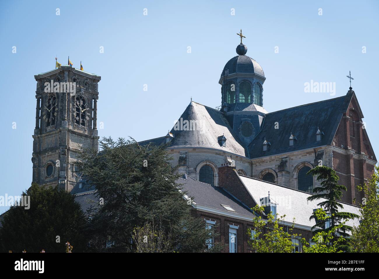 Church saint servaas basilica hi-res stock photography and images - Alamy