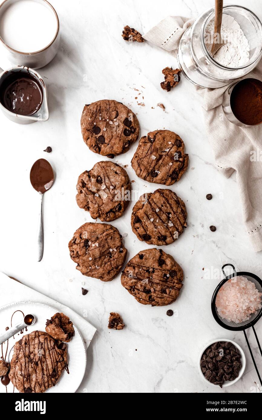 Large cookies hi-res stock photography and images - Alamy
