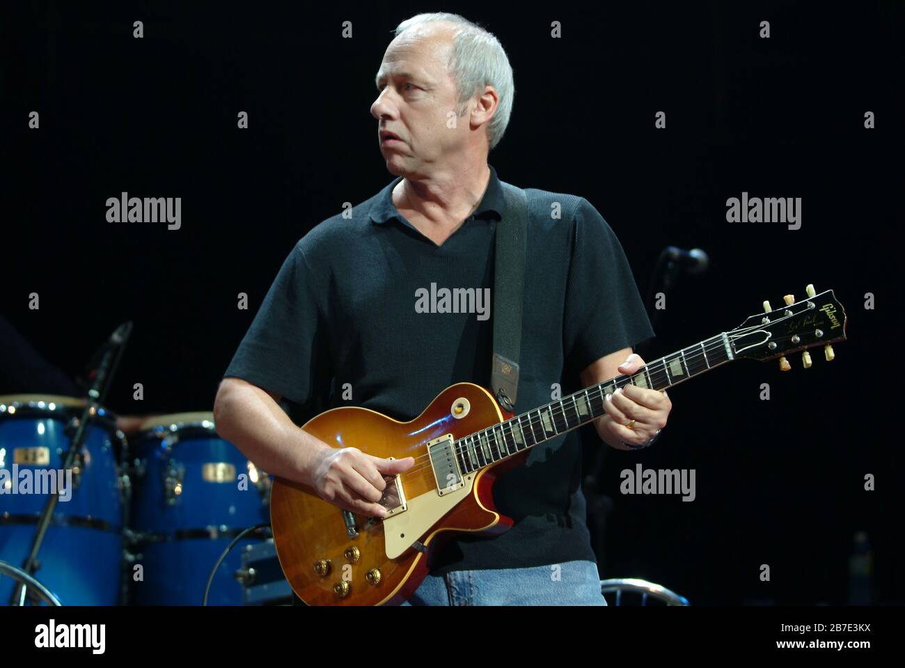 Mark Knopfler Guitarist Dire Straits Stock Photos & Mark Knopfler ...