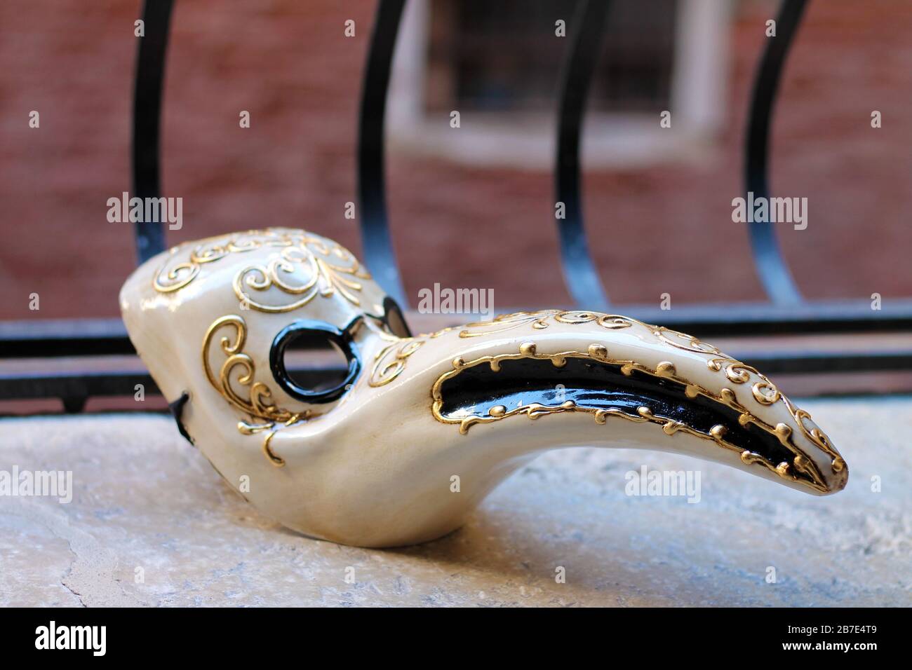 Doctor mask carnival hi-res stock photography and images - Alamy