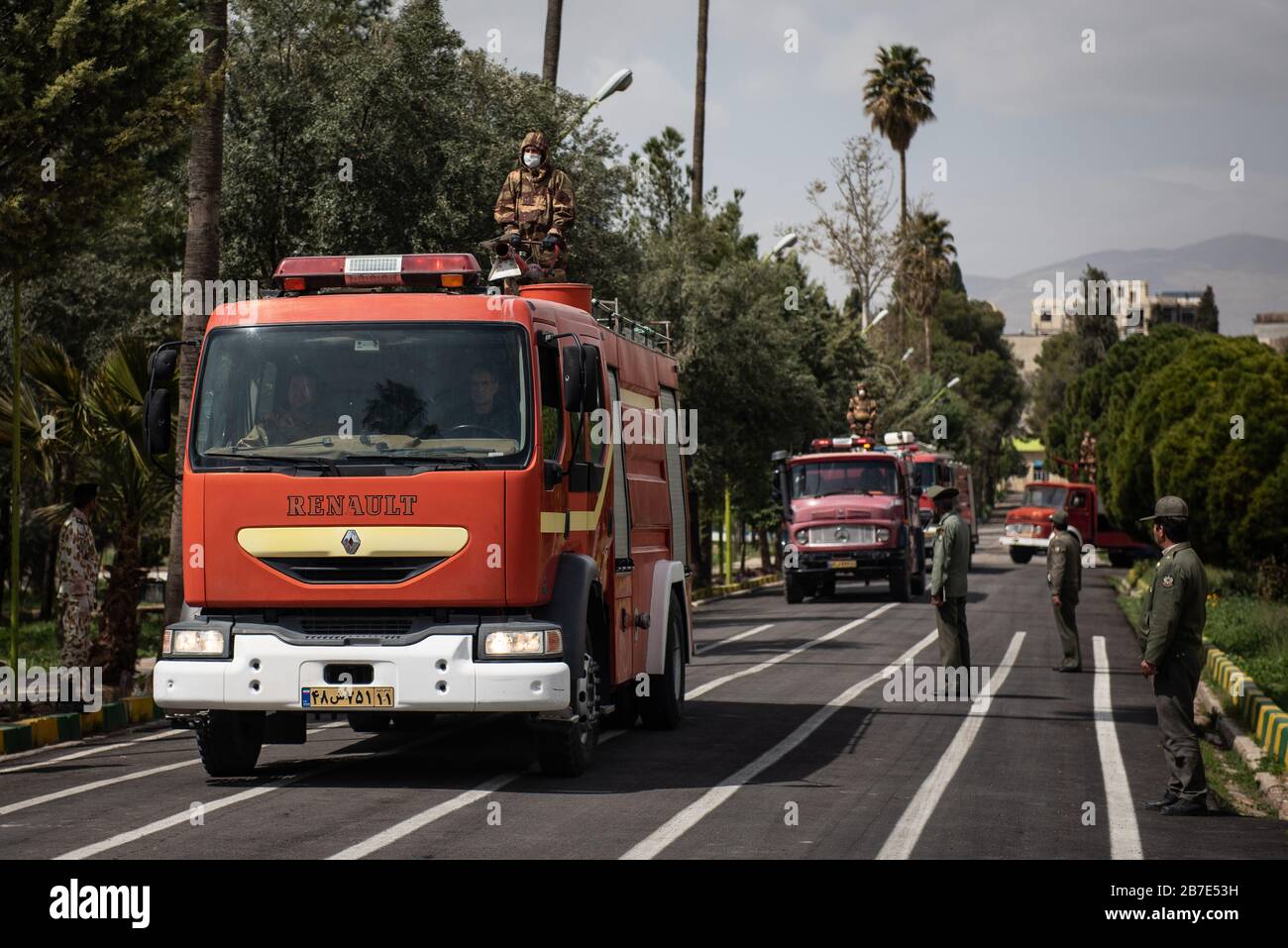 Military prade hi-res stock photography and images - Alamy