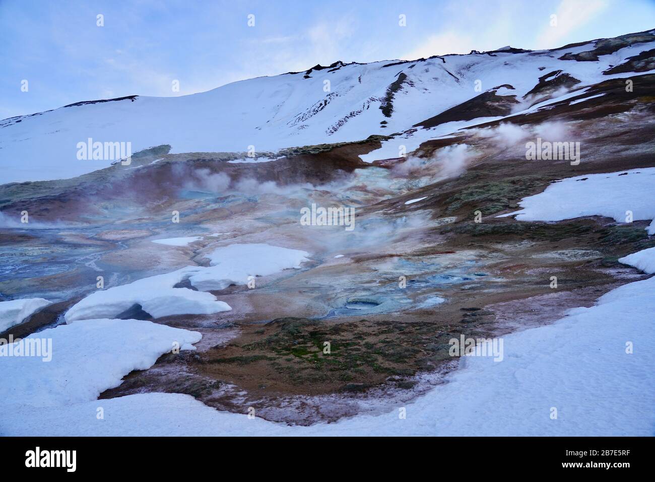 Geothermal geysers hi-res stock photography and images - Alamy