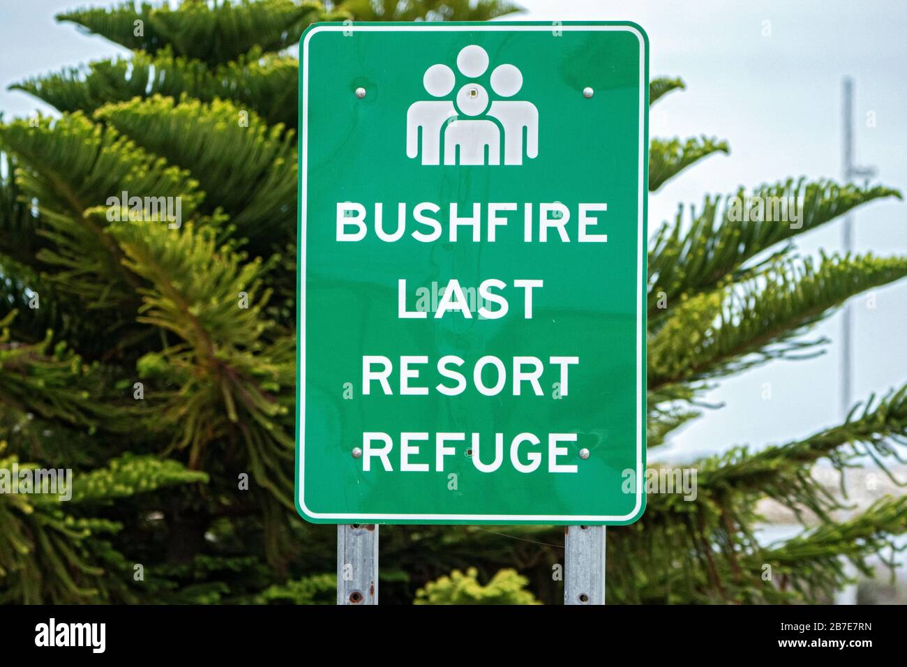 Bush fire danger sign new hi-res stock photography and images - Alamy