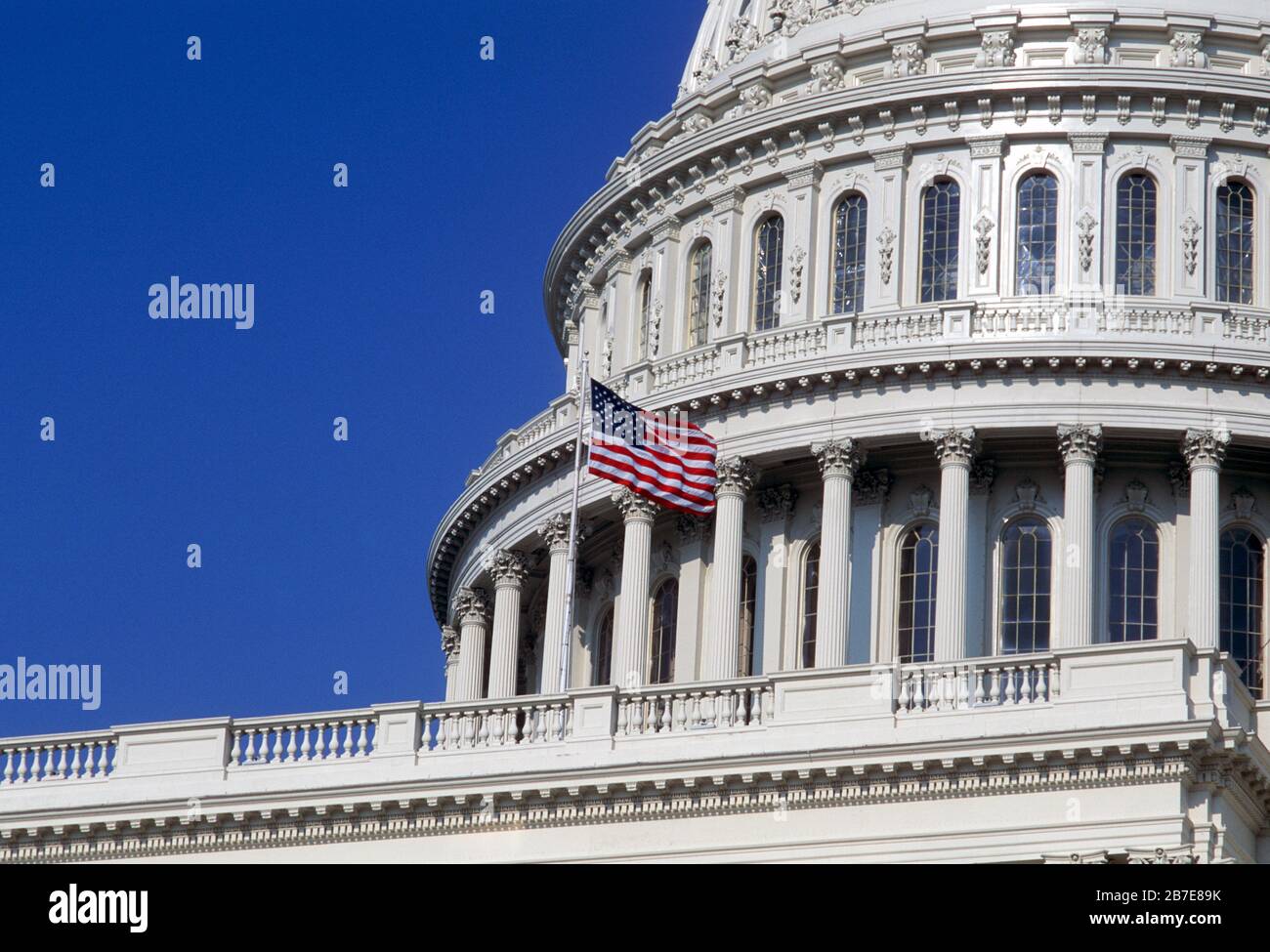 Neoclassical dome hi-res stock photography and images - Alamy