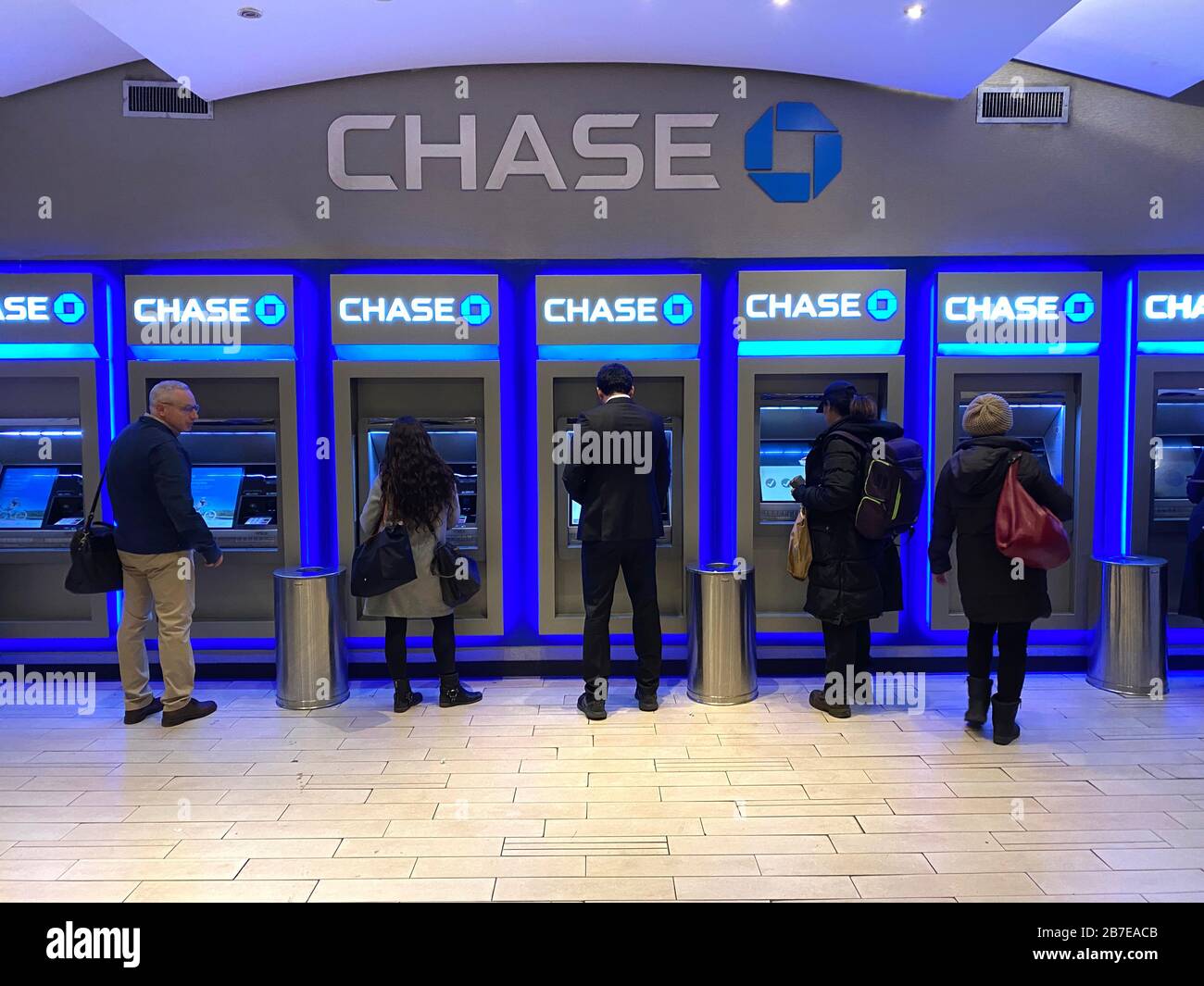Chase automated banking at Grand Central Terminal in midtown Manhattan ...