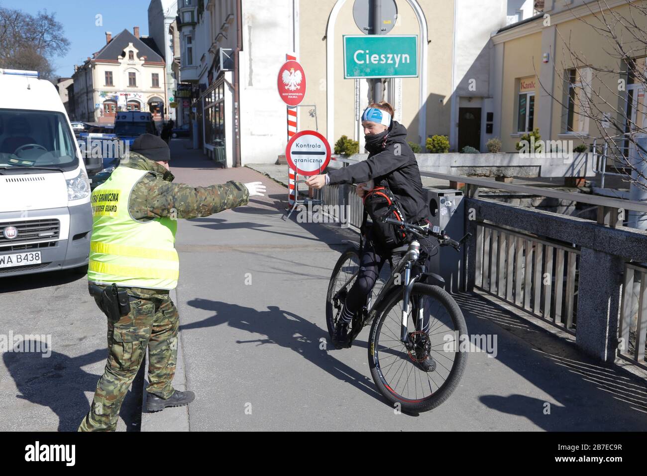 From March 15, Polish border crossings, including the crossing Cieszyn ...