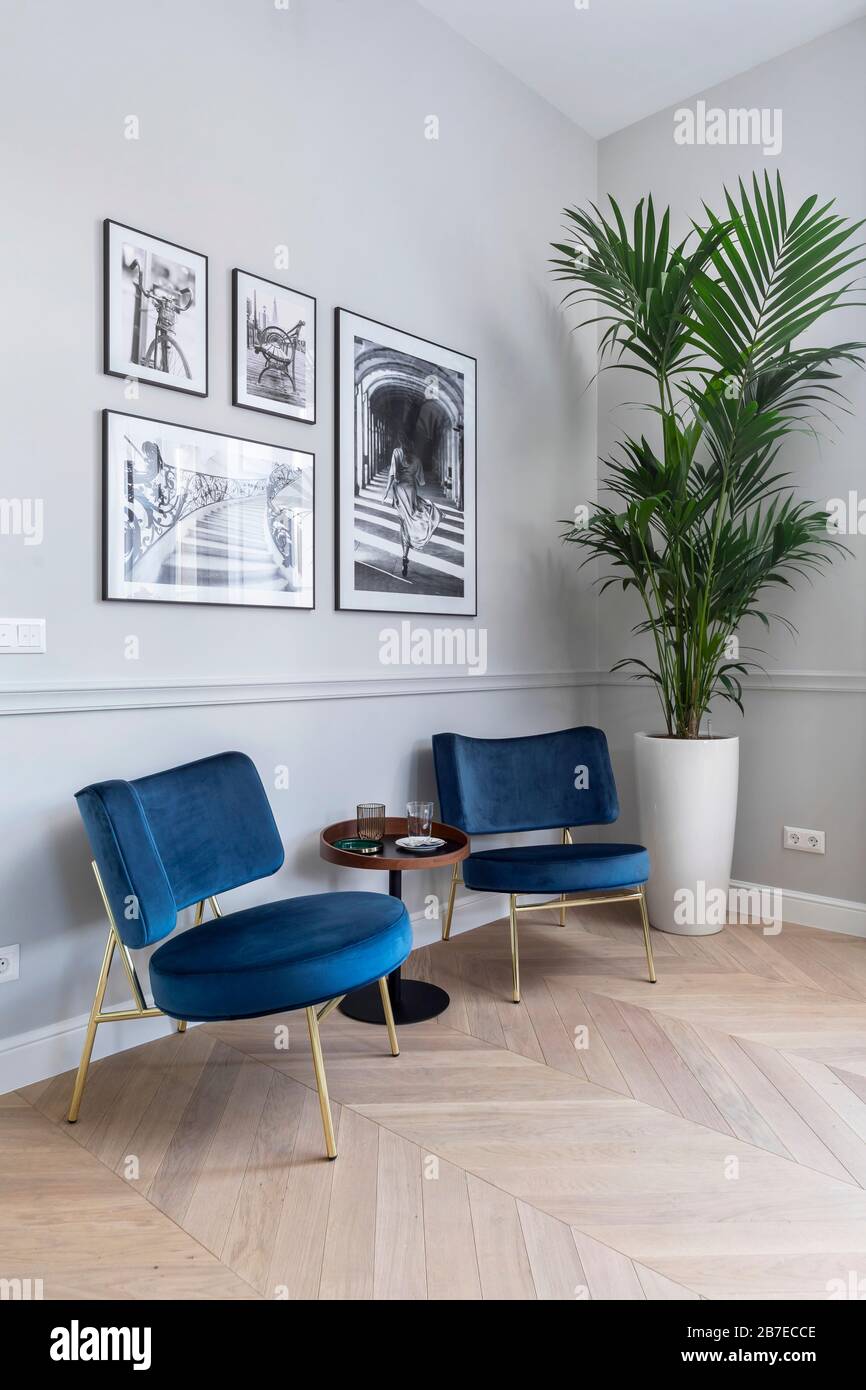 Conversation area hi-res stock photography and images - Alamy