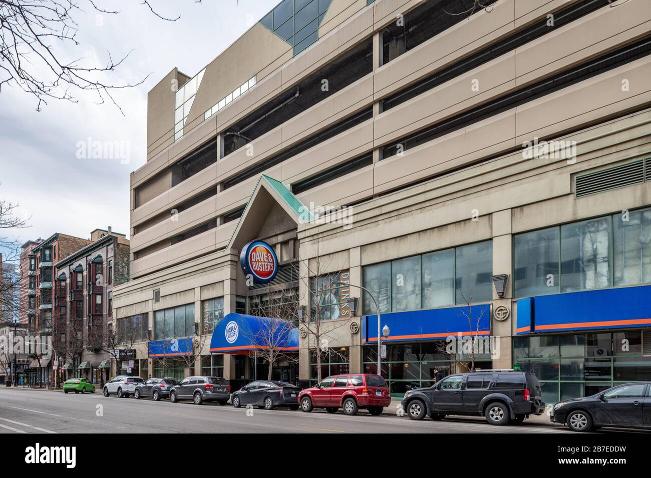 Dave and buster's exterior hi-res stock photography and images - Alamy