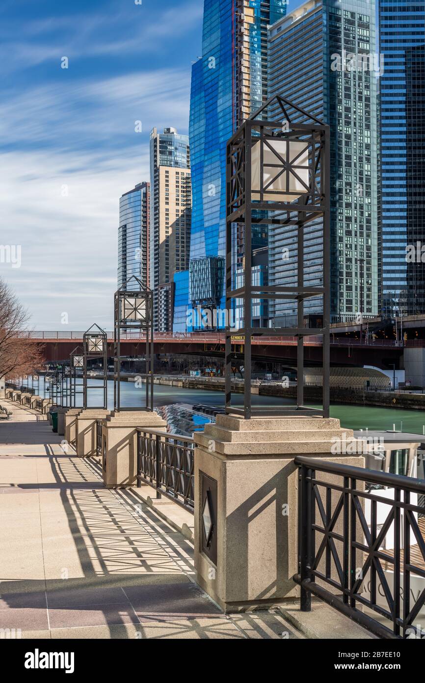 Riverwalk chicago hi-res stock photography and images - Alamy