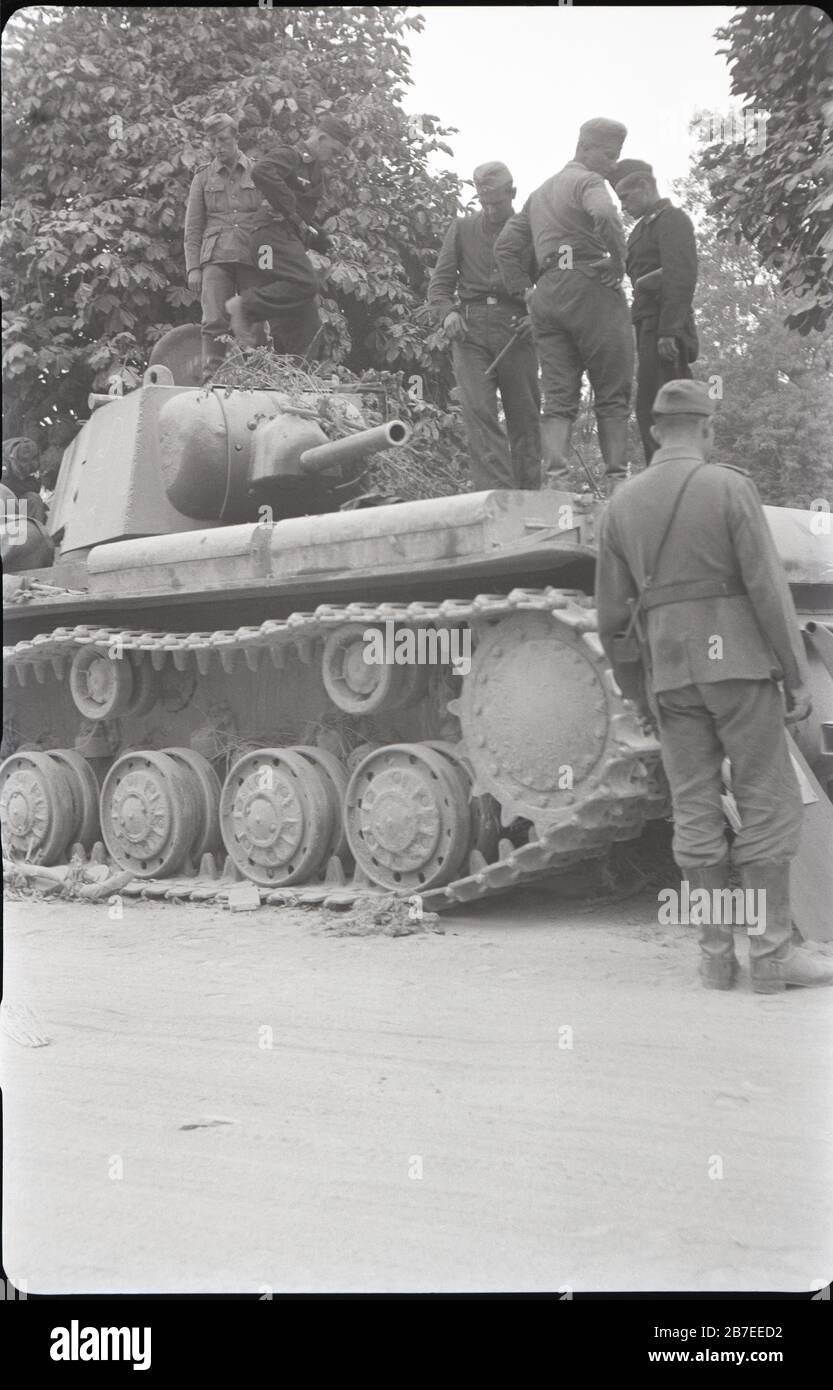 Soviet kv tank hi-res stock photography and images - Alamy