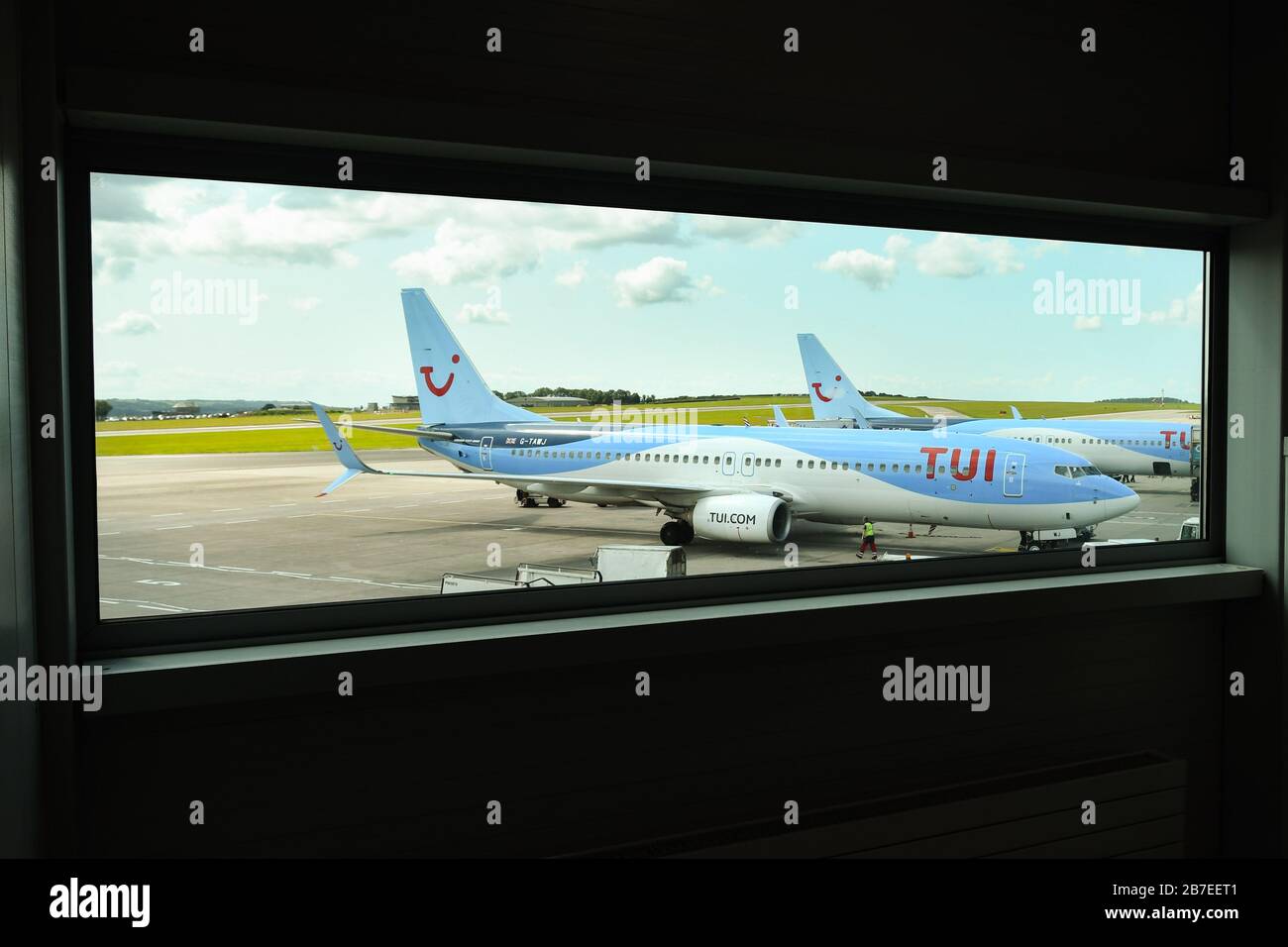 737 window hi-res stock photography and images - Alamy