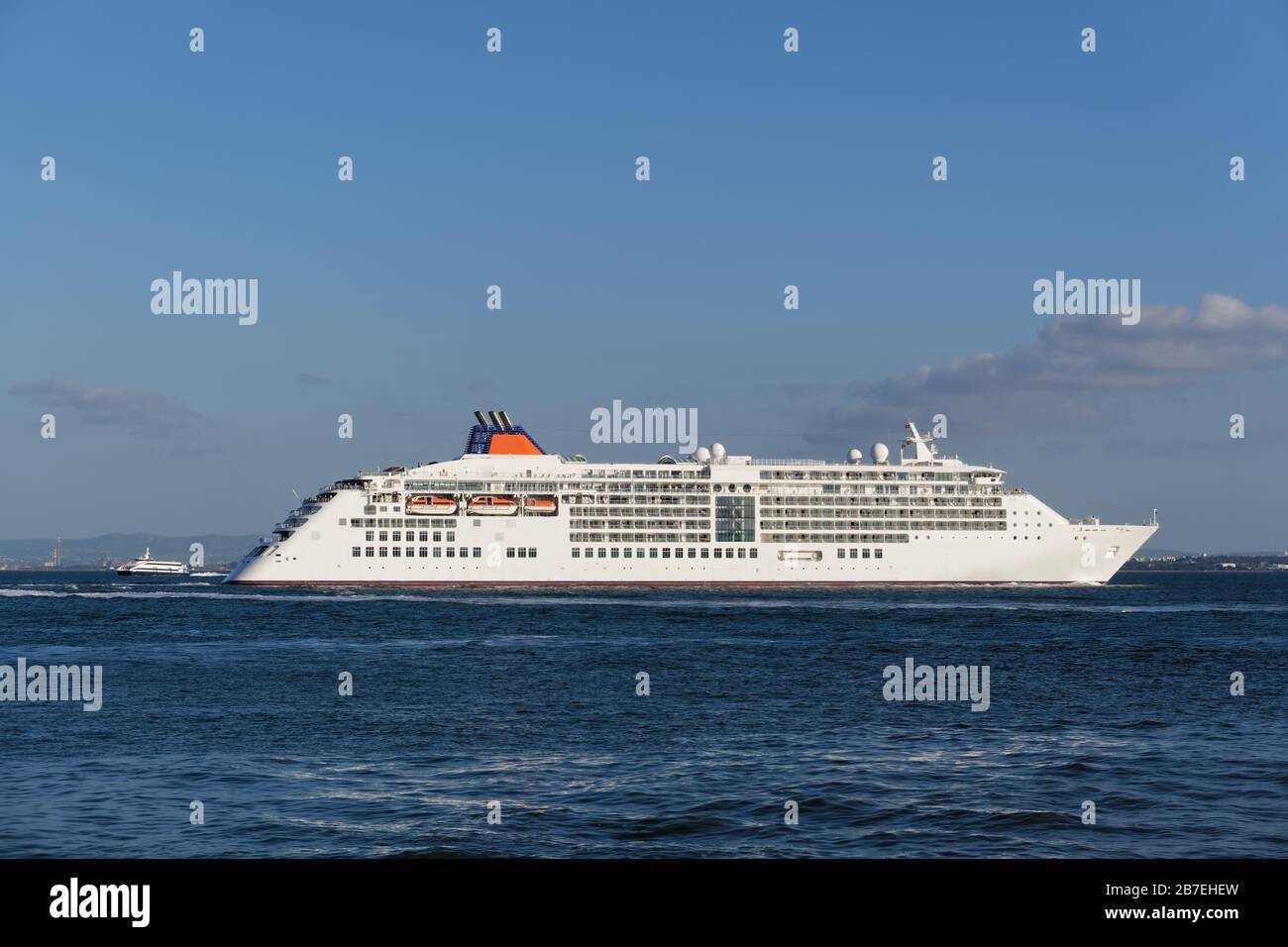 Big luxury cruise ship sailing on calm sea hi-res stock photography and ...