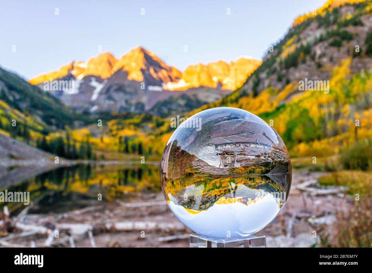 Maroon bells in autumn hi-res stock photography and images - Alamy