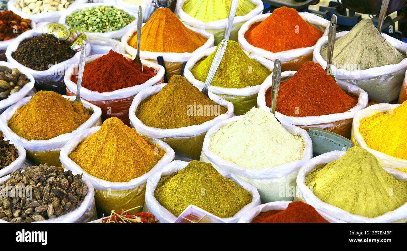 Spice powders hi-res stock photography and images - Alamy