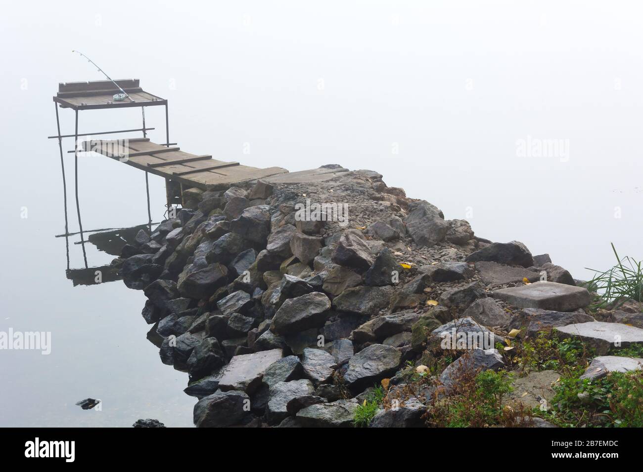 Stone fish trap hi-res stock photography and images - Alamy