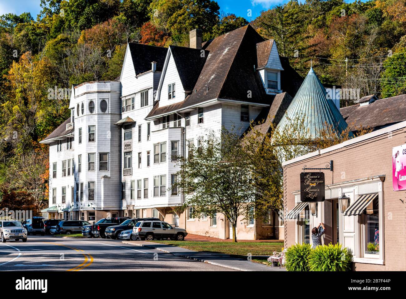 Hot Springs, USA - October 18, 2019: Historic downtown town village ...