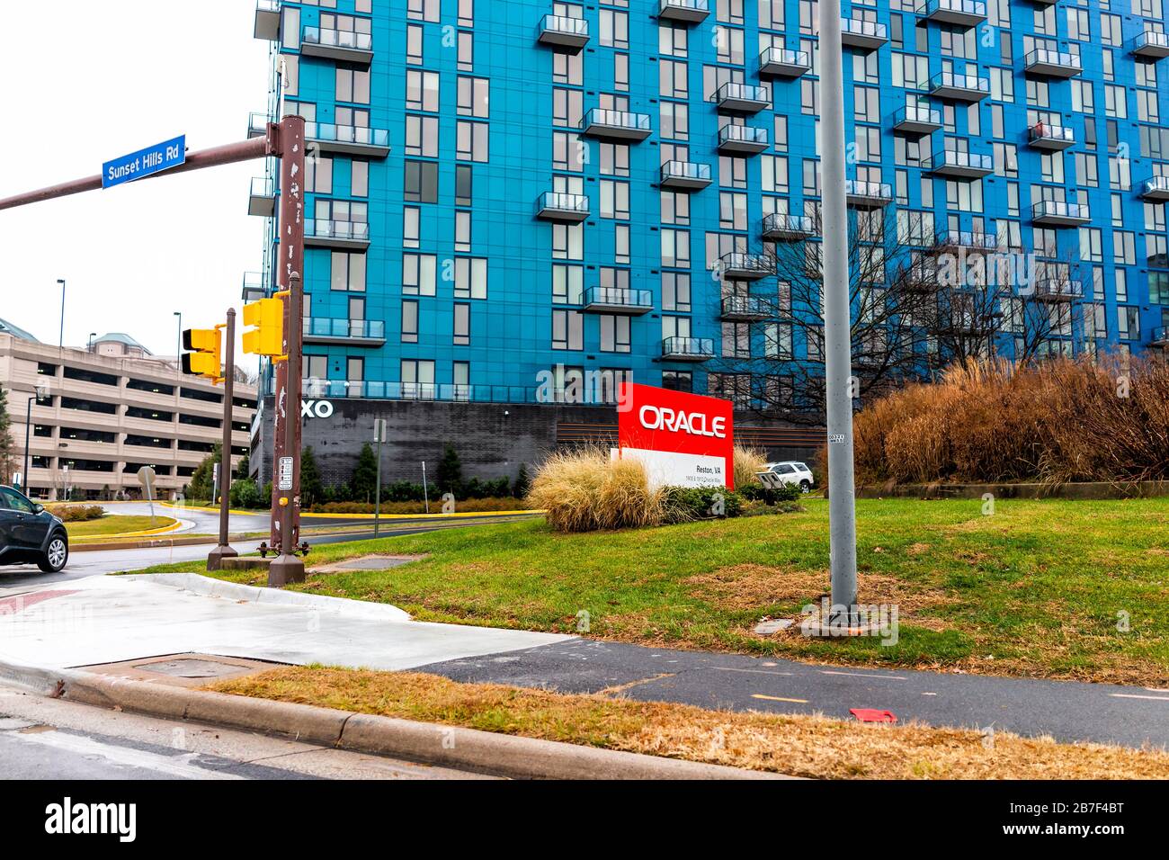 Office building on the metro campus hi-res stock photography and images ...