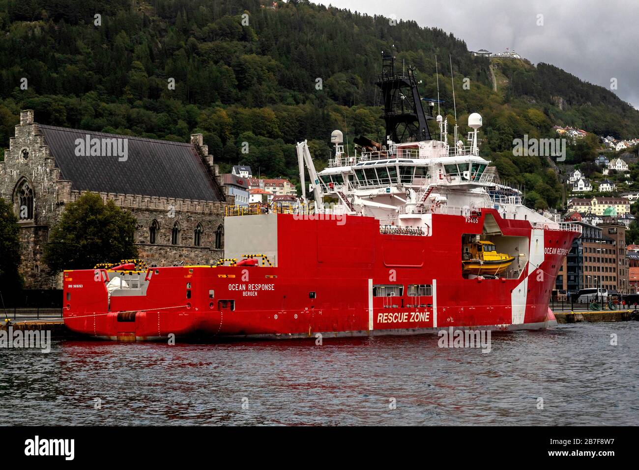 Offshore multi service standby rescue vessel Ocean Response in the port ...