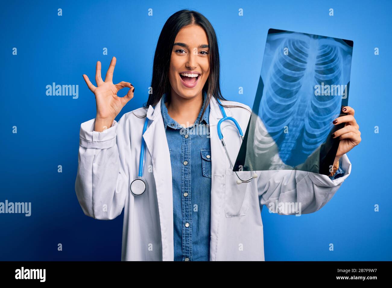 Ok sign hand xray hi-res stock photography and images - Alamy