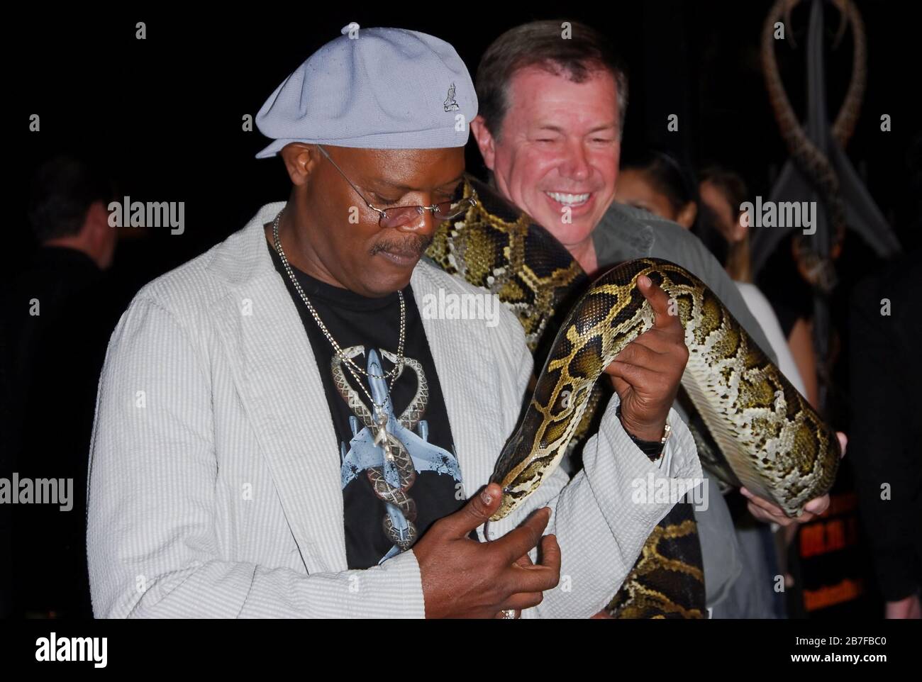 Samuel l jackson and snake wrangler jules sylvester hi-res stock ...