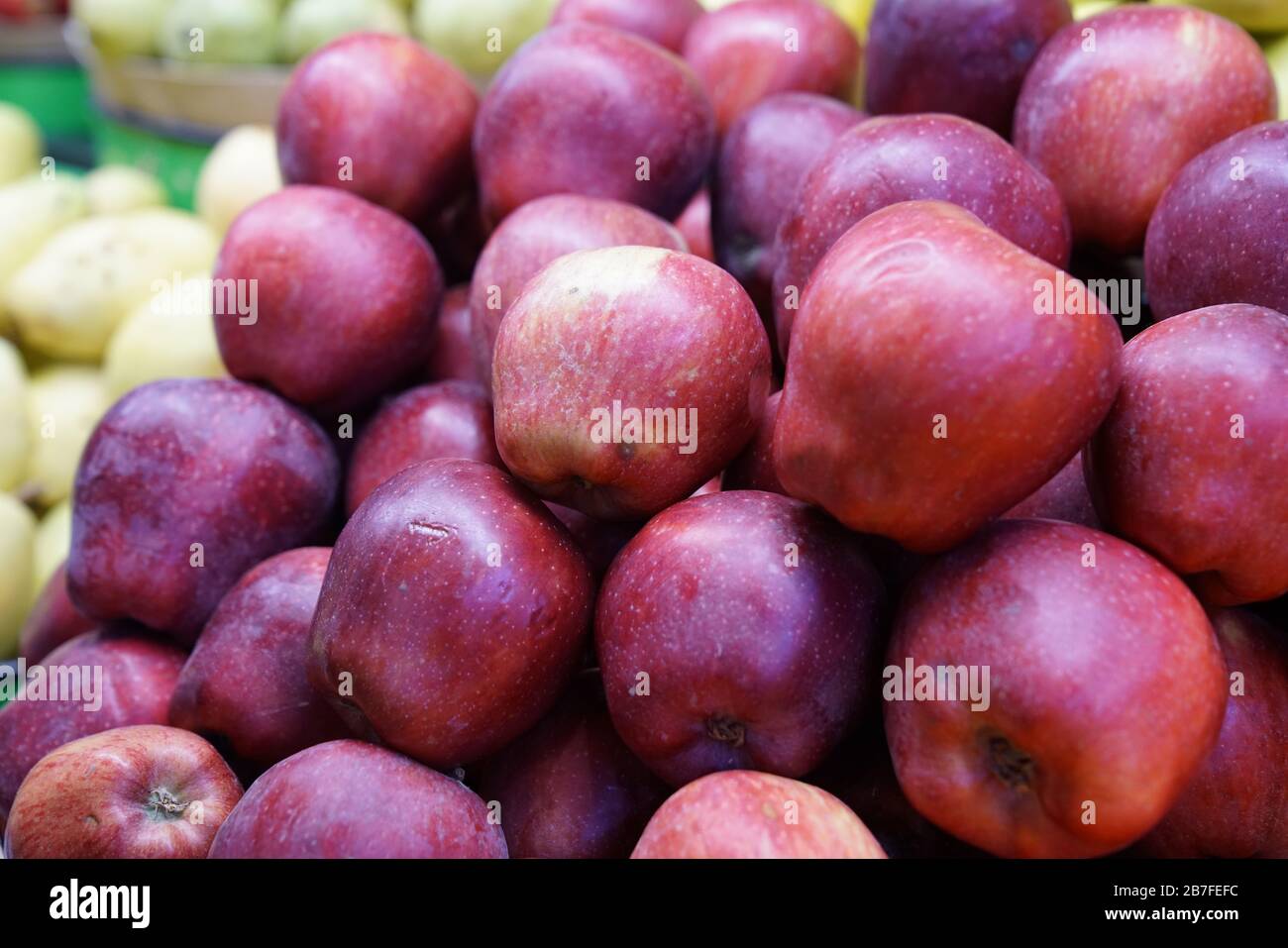 Royal gala supermarket hi-res stock photography and images - Alamy