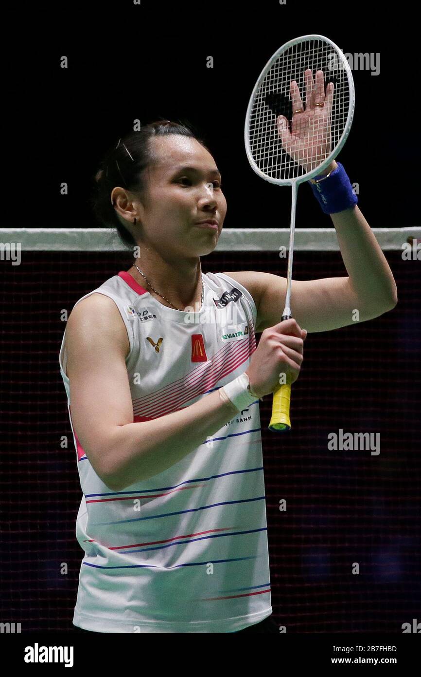 Badminton spectators hi-res stock photography and images - Alamy