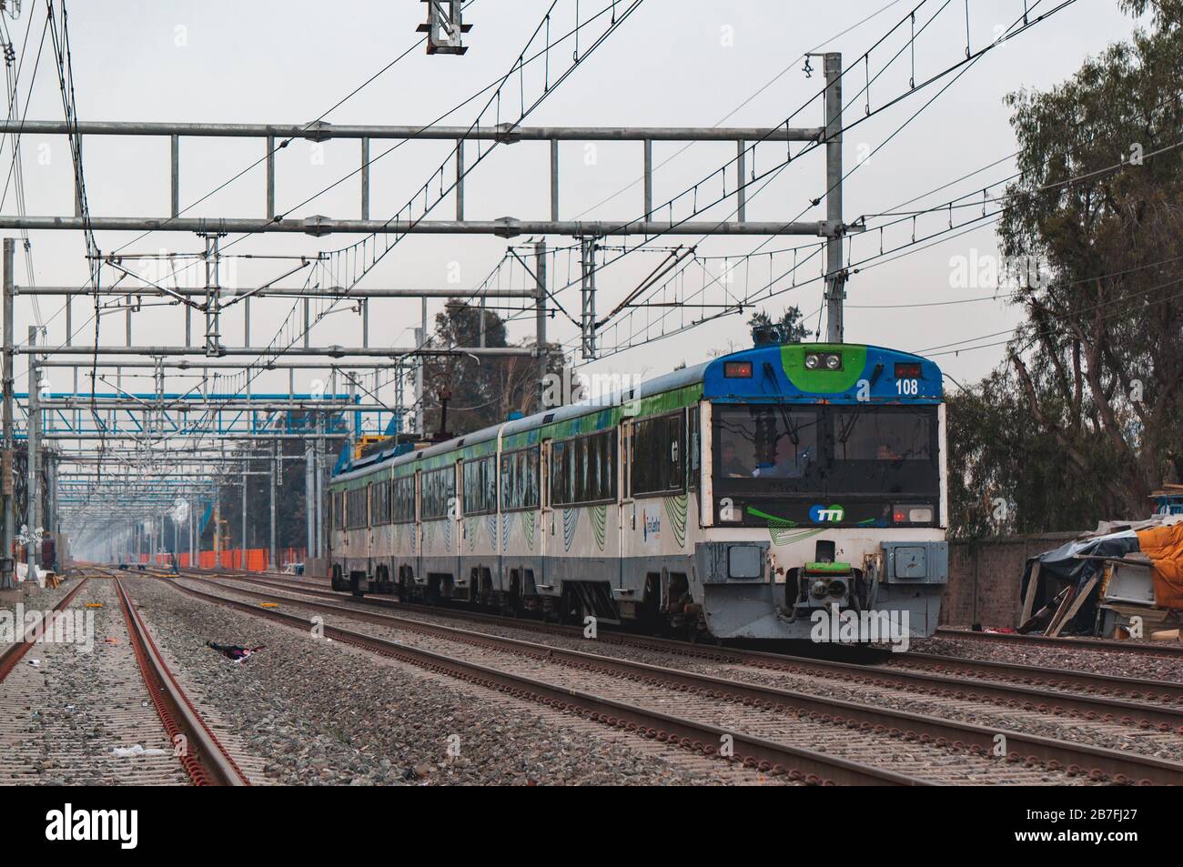 SANTIAGO, CHILE - JULY 2016: A long distance train in Santiago Stock ...