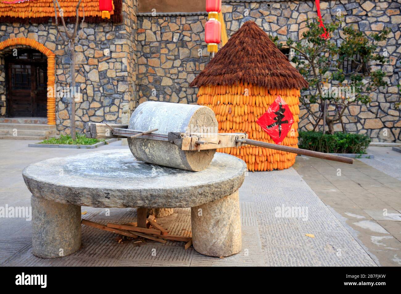 Millstone china hi-res stock photography and images - Alamy