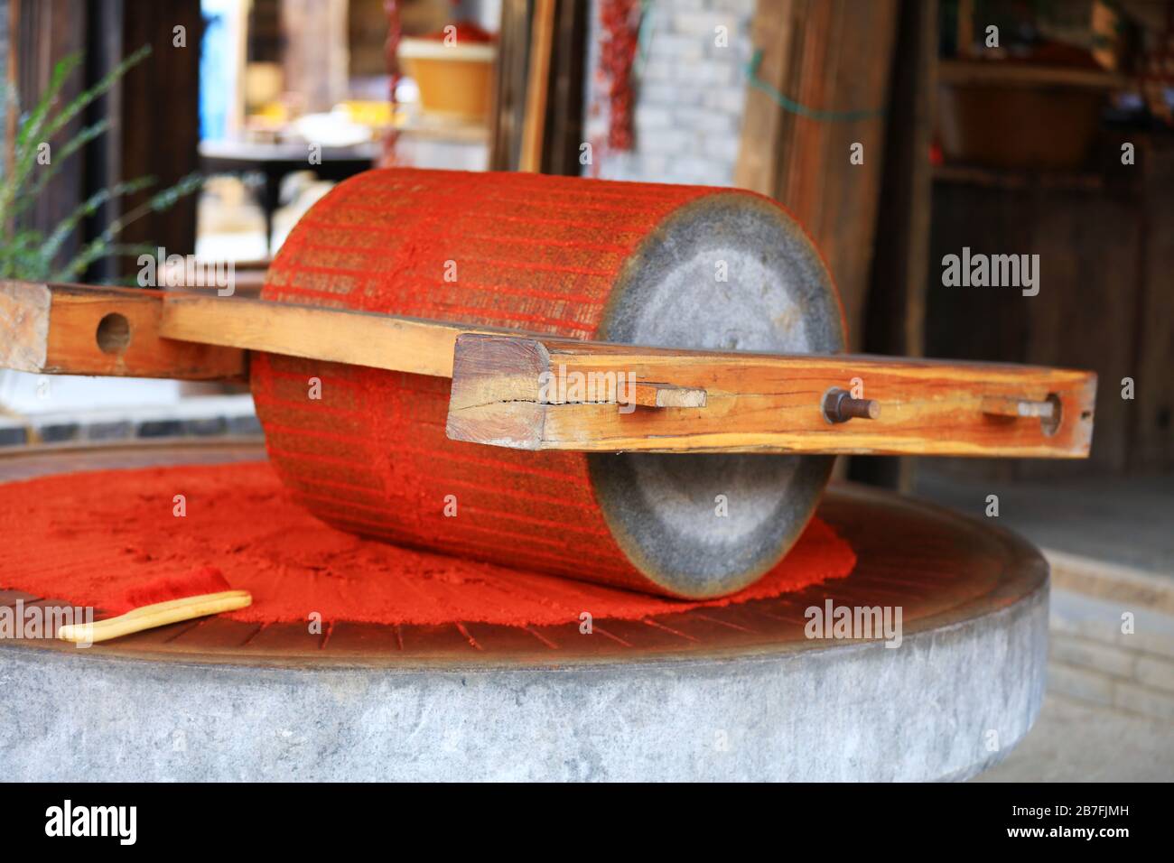Millstone china hi-res stock photography and images - Alamy