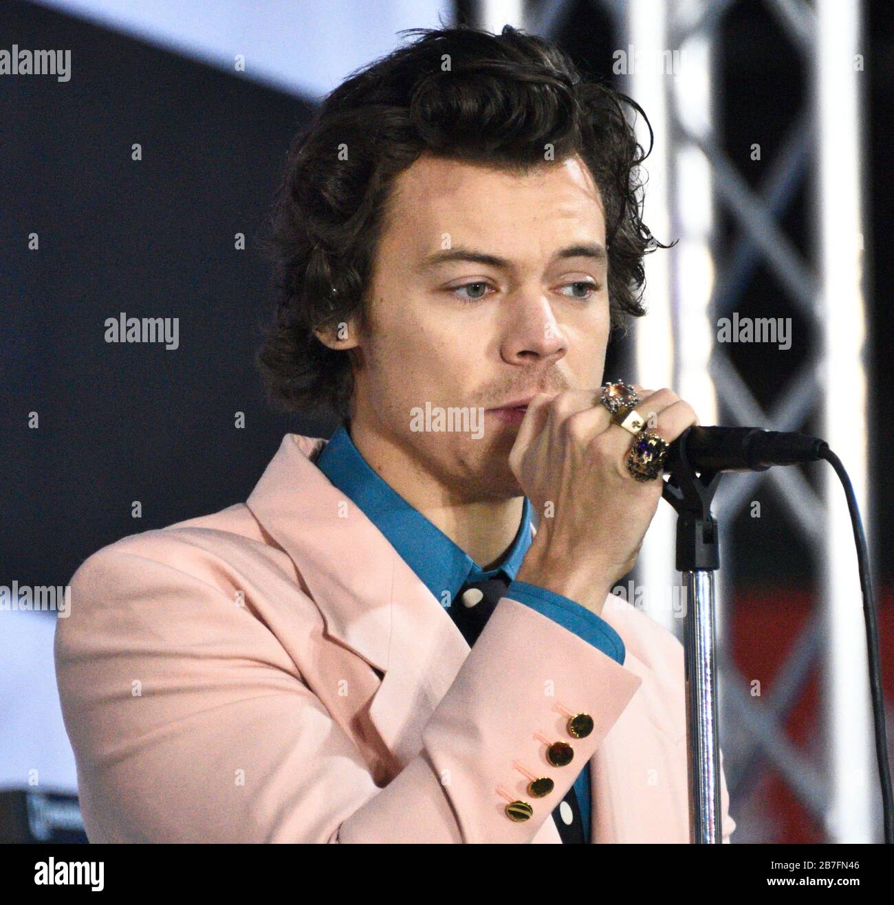 NEW YORK, NY, USA - FEBRUARY 26, 2020: English Singer-Songwriter Harry ...