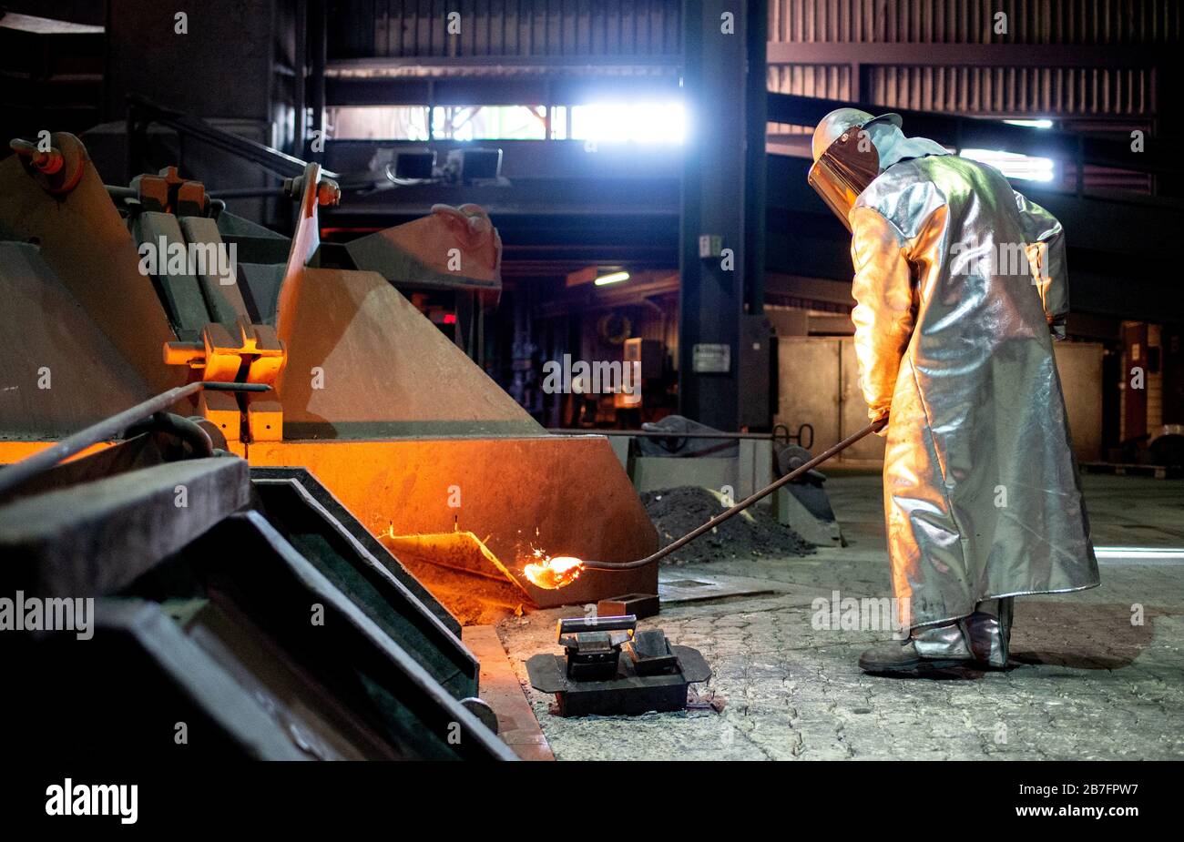 Tapping a blast furnace hi-res stock photography and images - Alamy