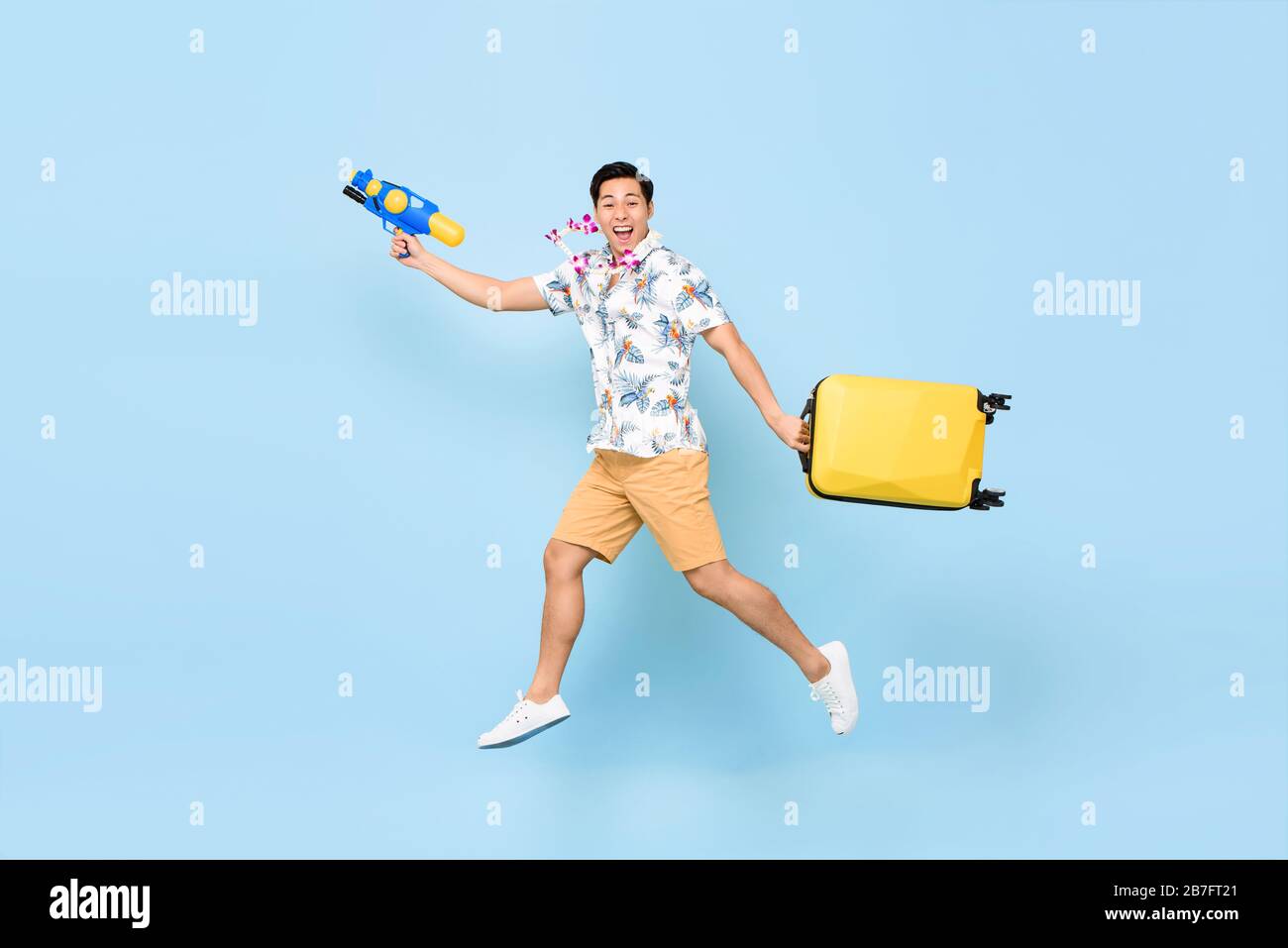 Water gun hi-res stock photography and images - Alamy