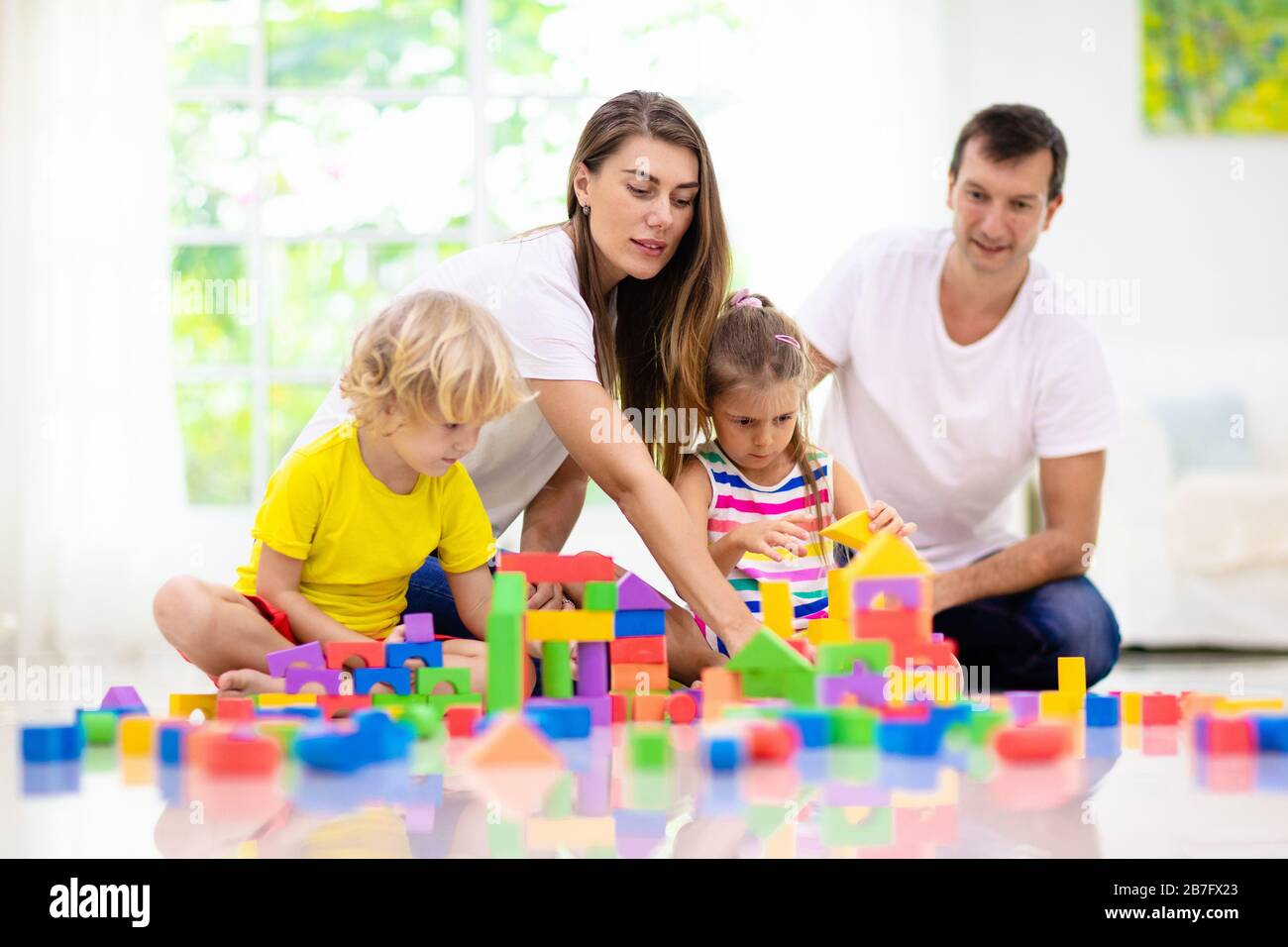 Toddler father mess hi-res stock photography and images - Alamy