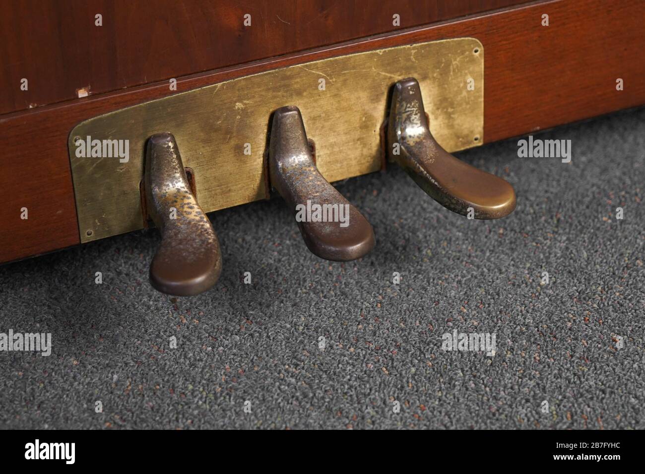 Piano pedals hi-res stock photography and images - Alamy