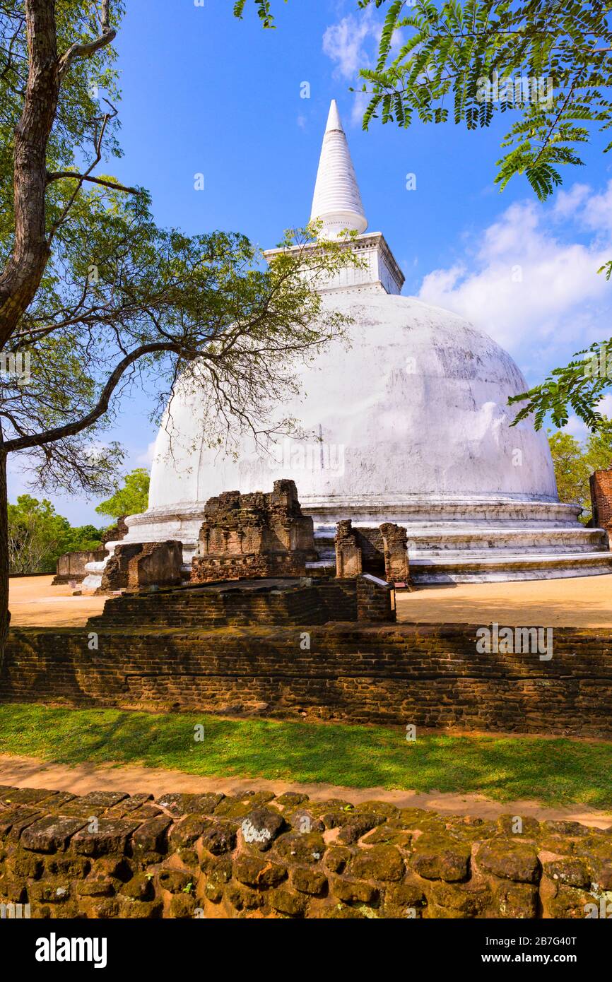 Sri Lanka Ceylon Cultural Triangle Anuradhapura Polonnaruwa Kiri Vihara ...