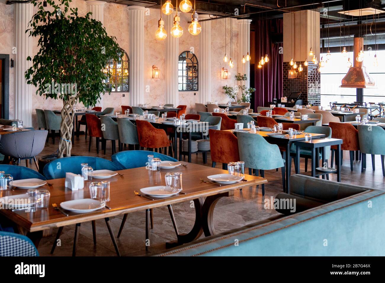 Good restaurant is empty Stock Photo - Alamy