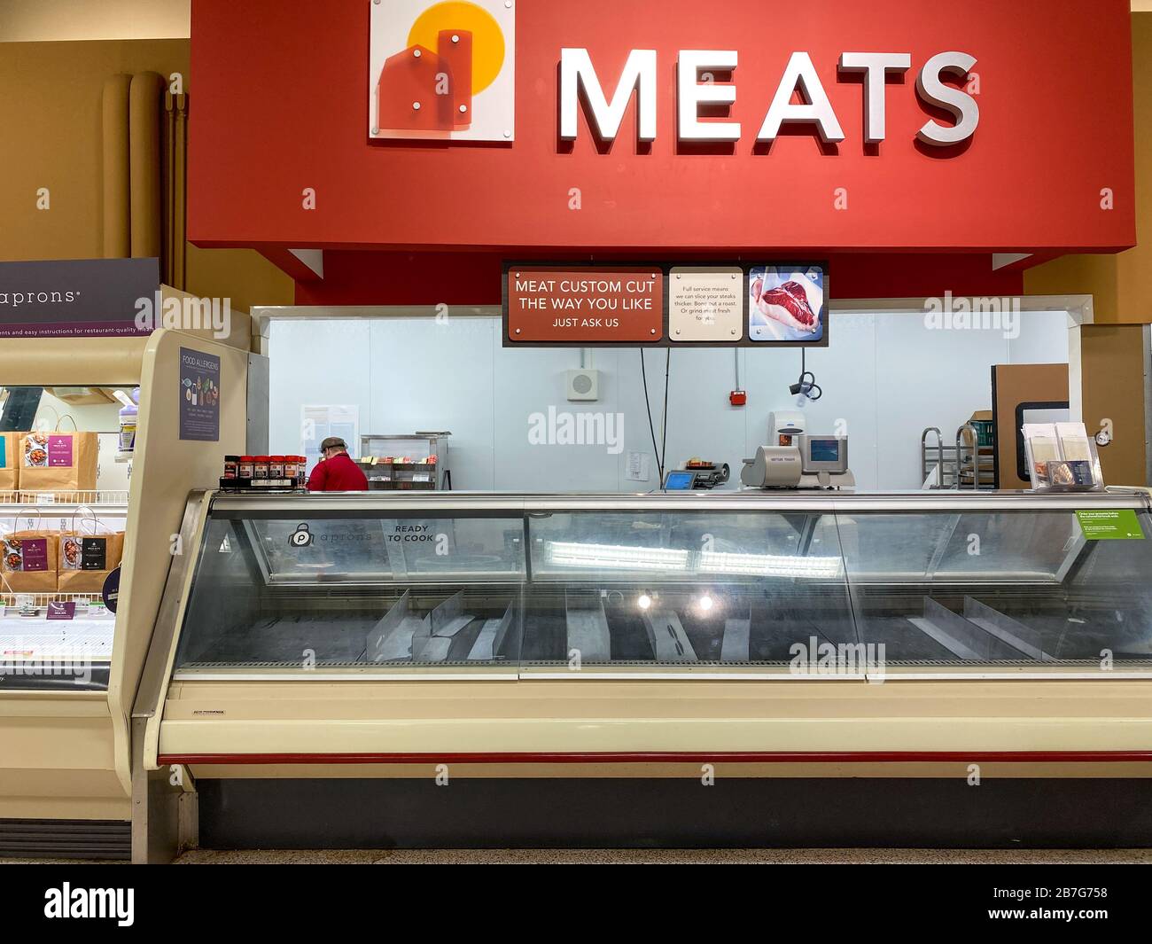 Empty meat counter hi-res stock photography and images - Alamy
