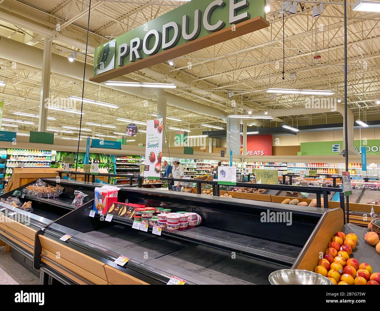 Orlando, FL/USA-3/14//20: Empty produce department shelves at a Publix ...