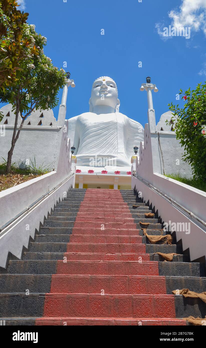 Bahirawakanda vihara hi-res stock photography and images - Alamy