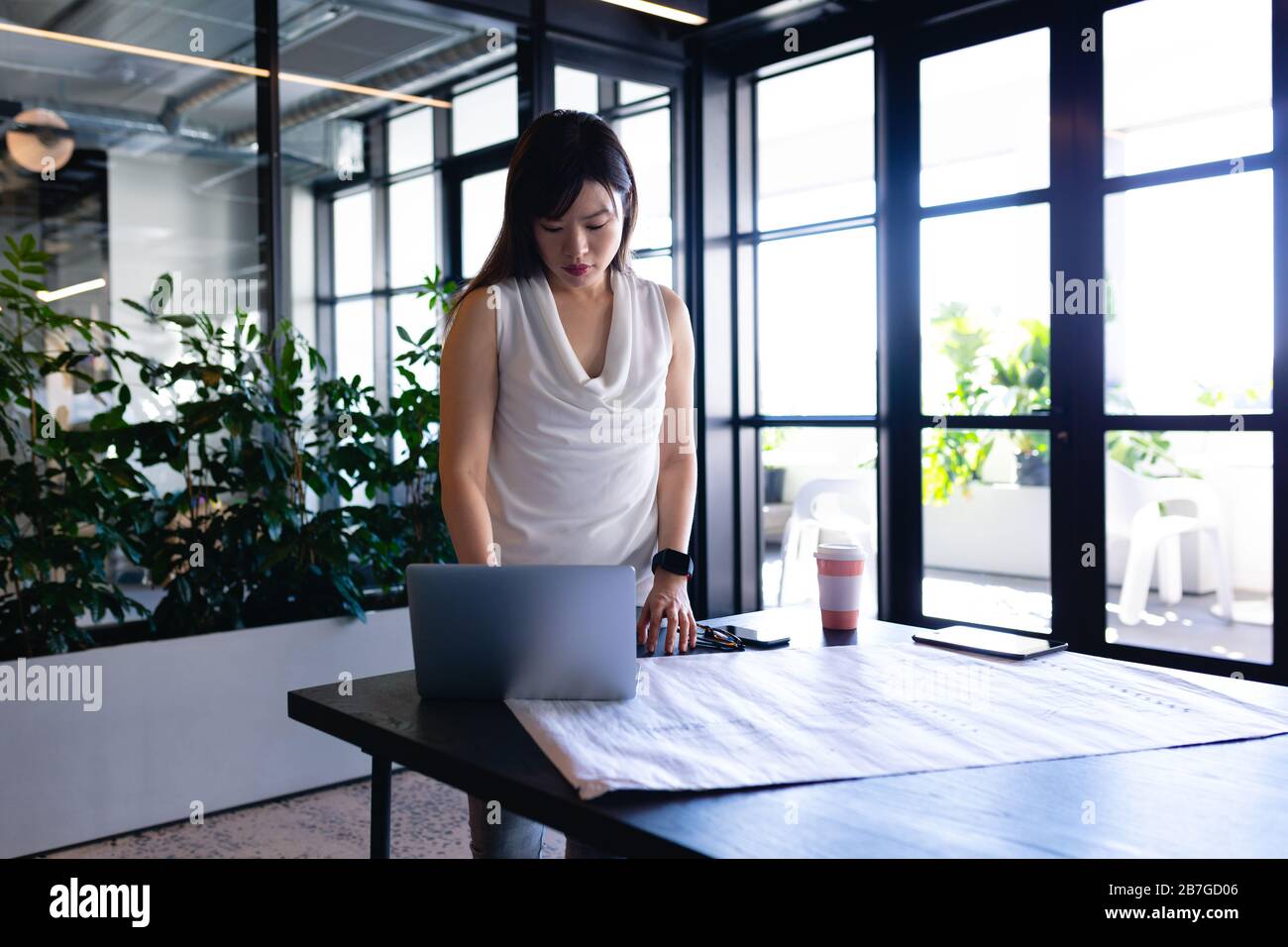 Modern office design casual hi-res stock photography and images - Alamy