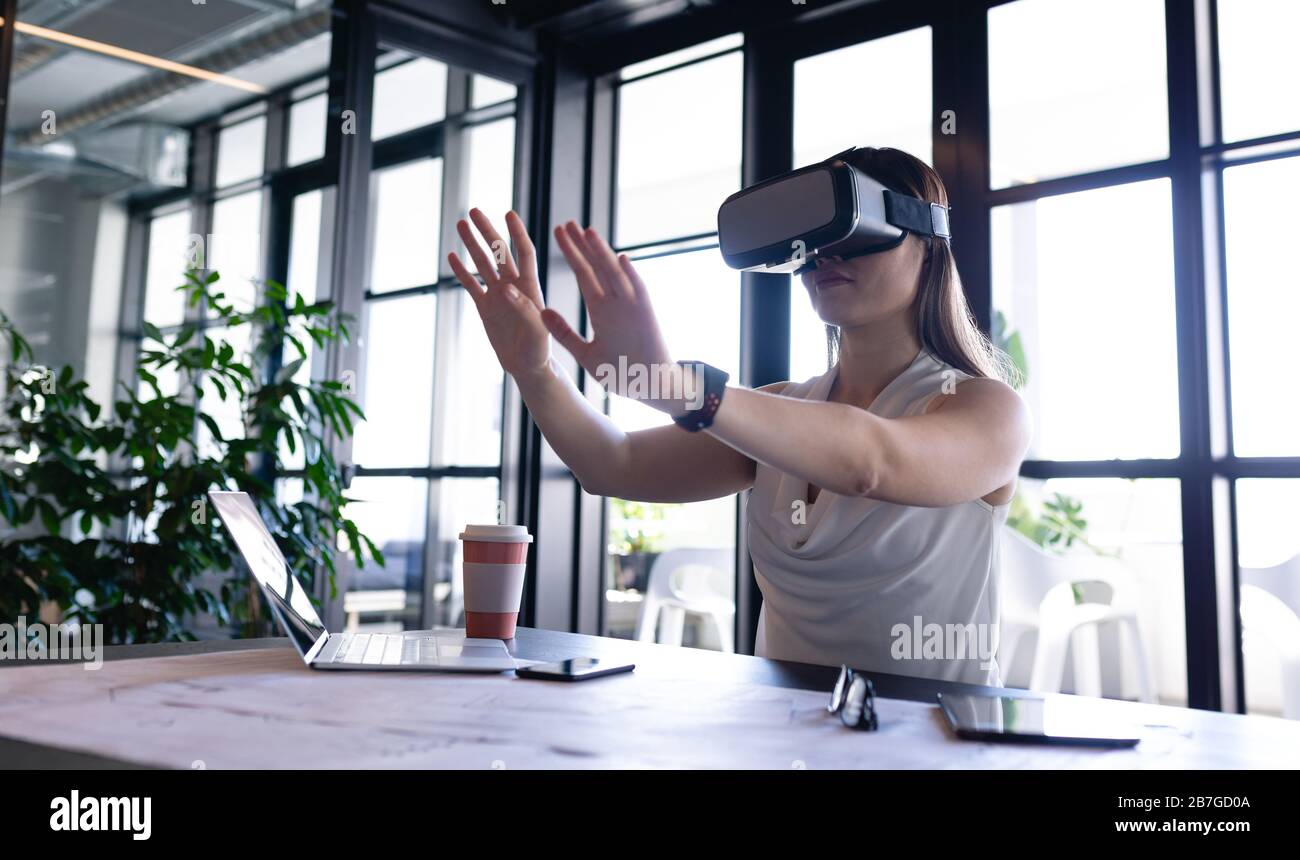 Virtual work hi-res stock photography and images - Alamy